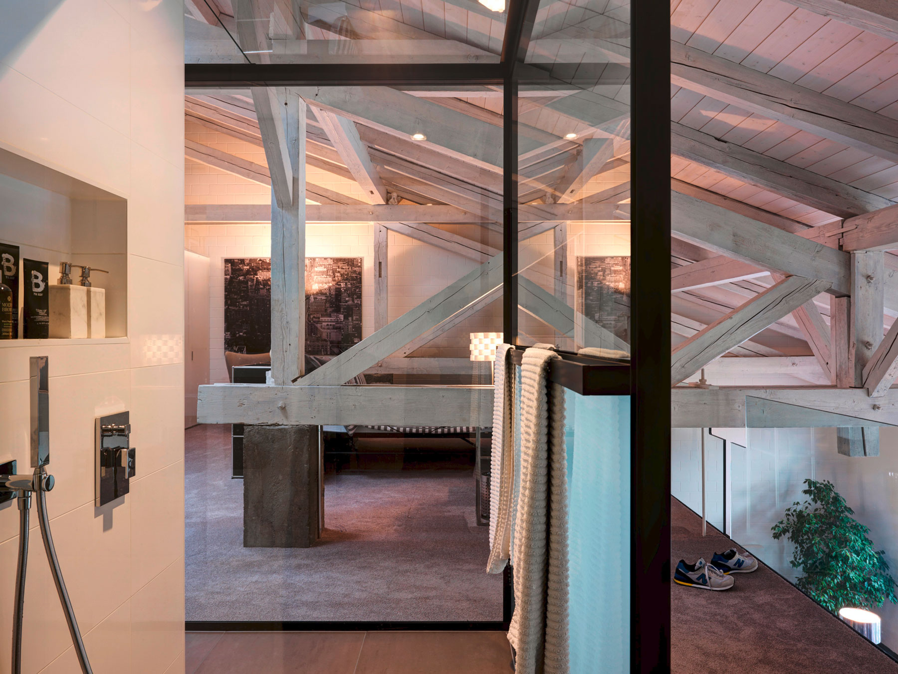 A Fresh and Elegant Modern Loft in Zurich, Switzerland (10) - HomeDesignSo