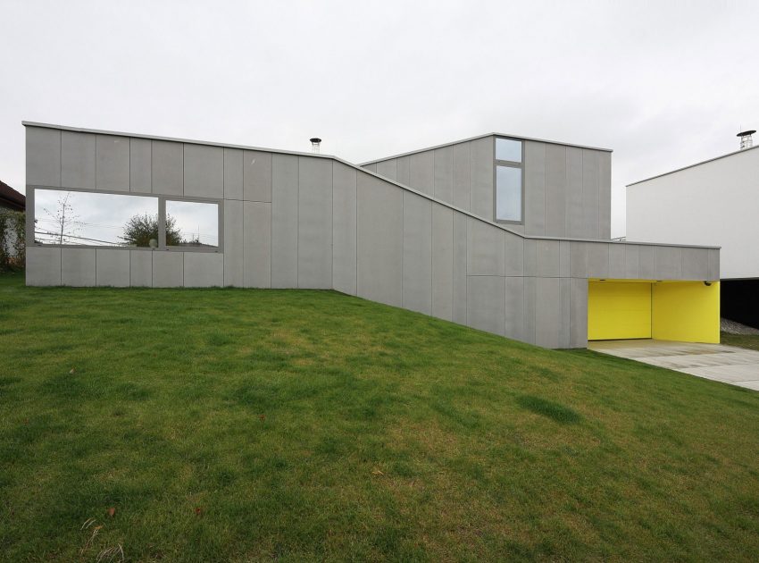 A Cozy and Luxurious Modern House for an Elderly Couple in Banská ...