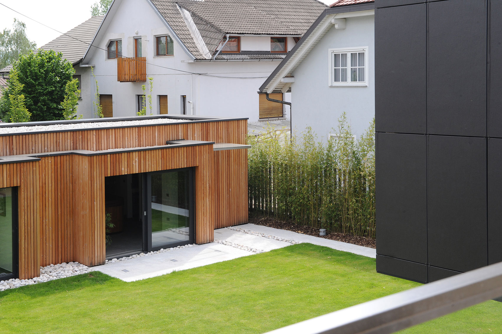 A Stunning Rectangular-Shaped House with Splendid and Neutral Interiors ...