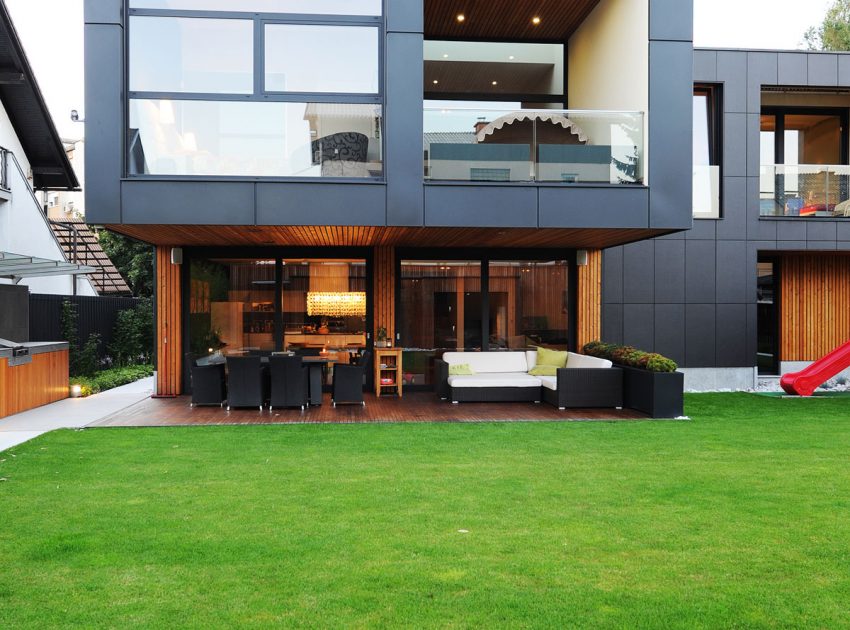 A Stunning Rectangular-Shaped House with Splendid and Neutral Interiors ...