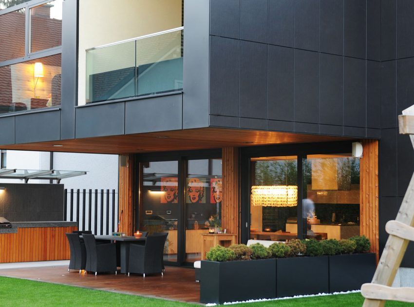 A Stunning Rectangular-Shaped House with Splendid and Neutral Interiors ...