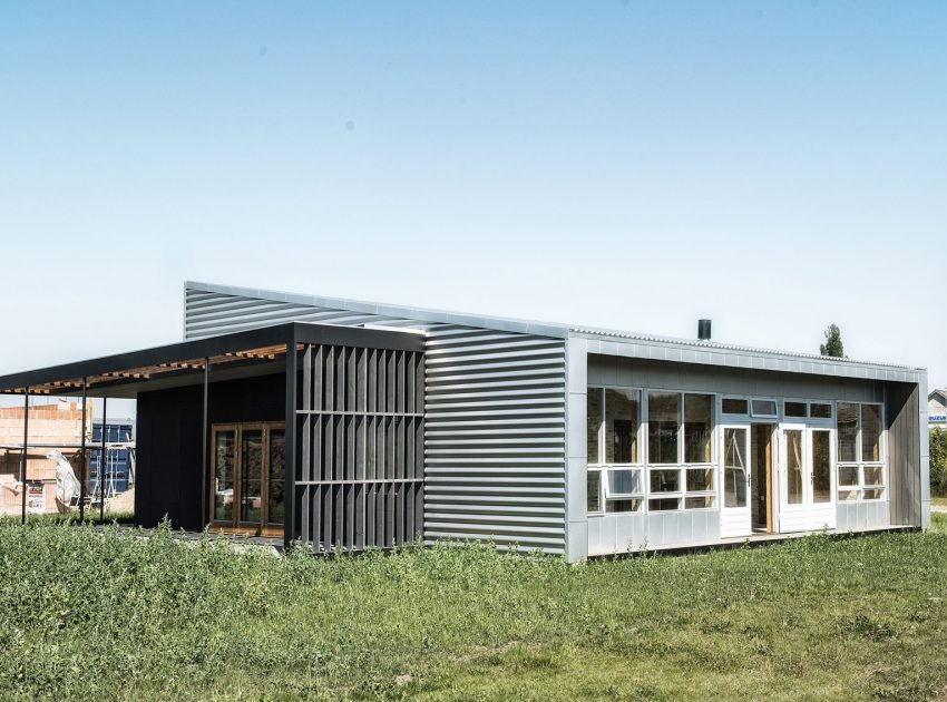 A Warm Contemporary Home Made From Recycled Shipping Containers ...