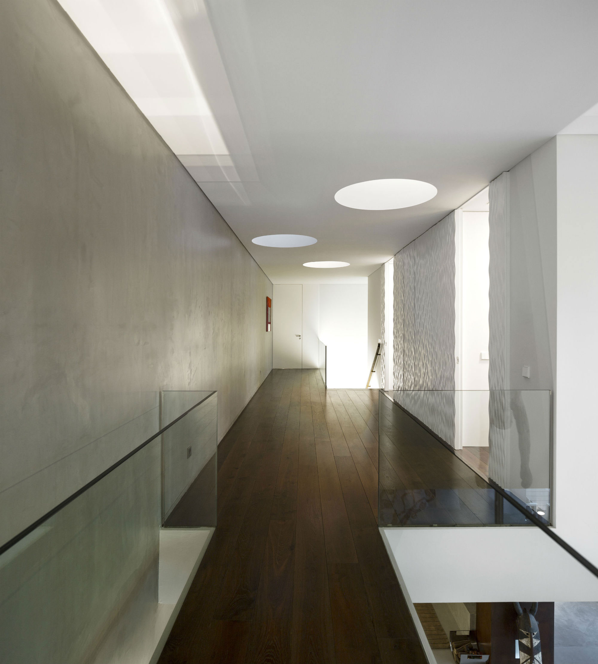 An Elegant Modern Rectangular-Shaped House with Joyful Interiors in ...